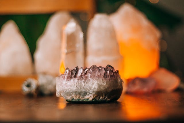 Crystal Healing Massage Services in Jaipur & Udaipur - OMASRA Wellness ...